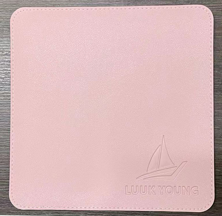 Mouse Pad Mousepad Slim Em Couro Sintético 20x20 Cm M2020 Luuk Young